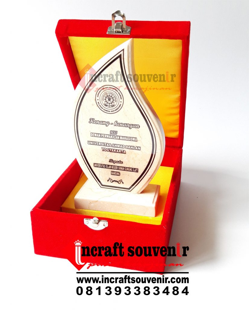 PLAKAT SOUVENIR MARMER DAUN PM2 | incraft souvenir